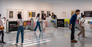 How to use the Spotlight Influencer™ in Busy Venues - MODUS